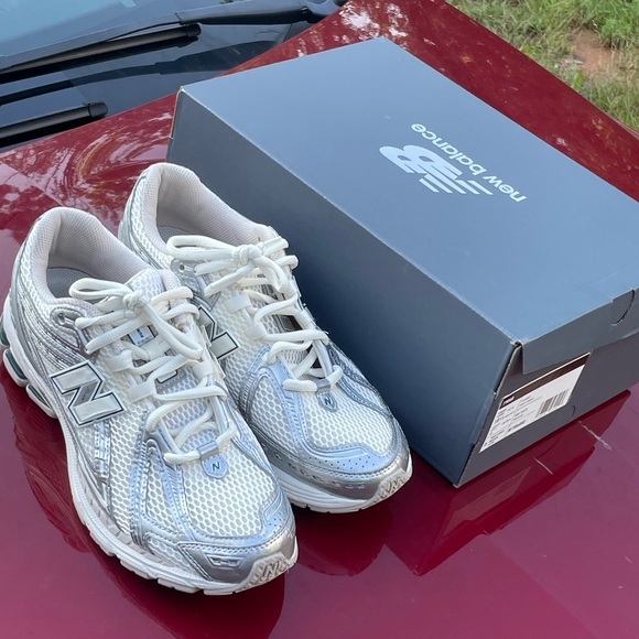 New Balance | Shoes | New Balance 96r Metallic Silver Cream | Poshmark